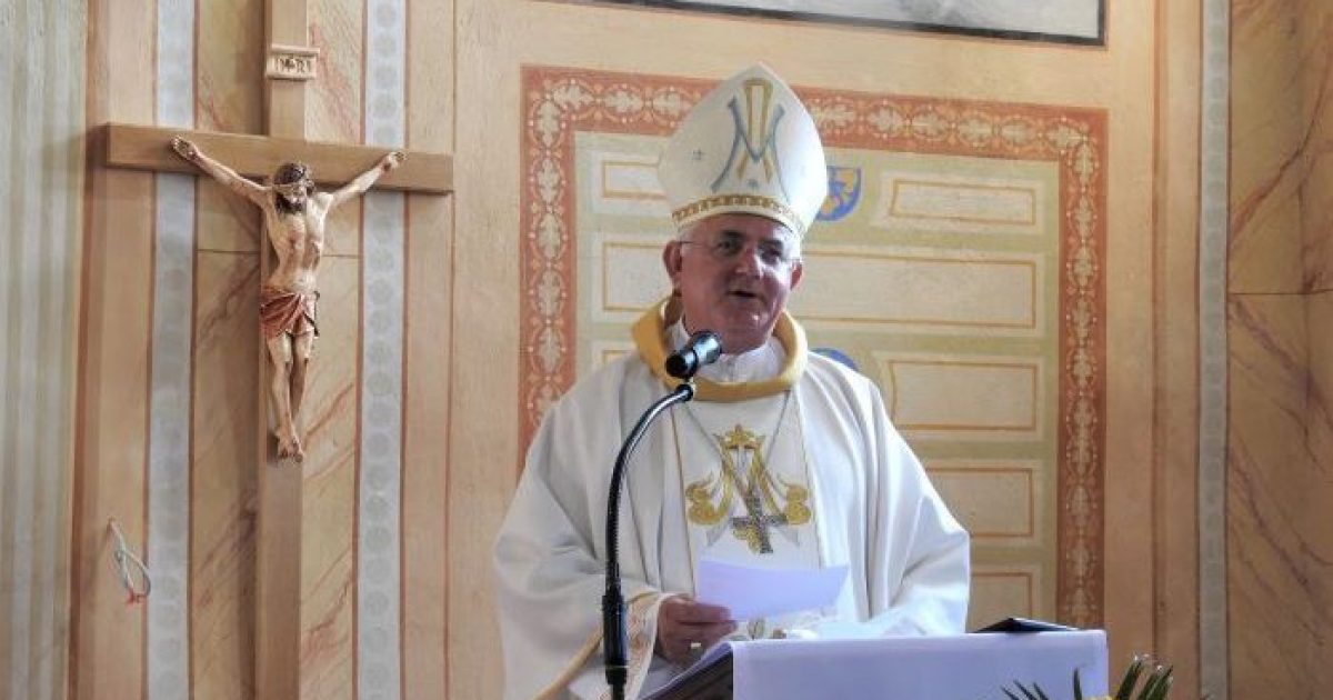 Riječki nadbiskup Mate Uzinić pozvao na molitvu za papu Franju - Bitno.net