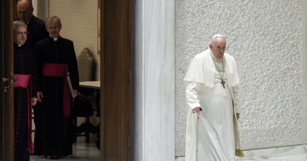 Papin sprovod bit će u subotu, Vatikan objavio detalje - Bitno.net