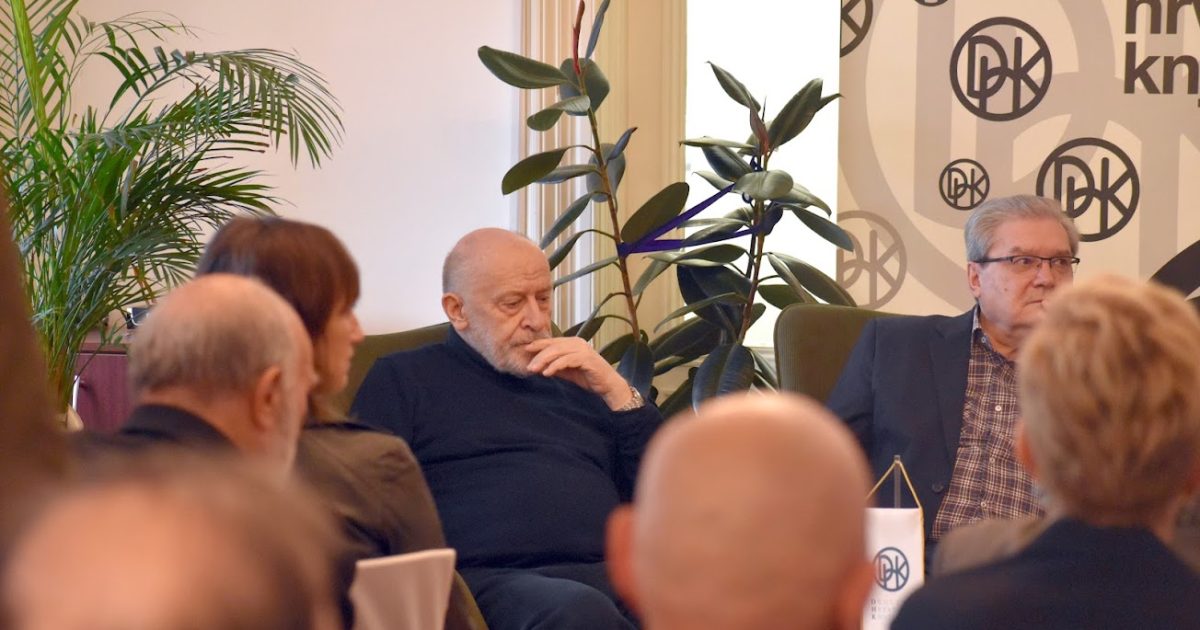 Predstavljena zbirka izabranih pjesama Igora Zidića 'Pjevač u lišću' - Bitno.net